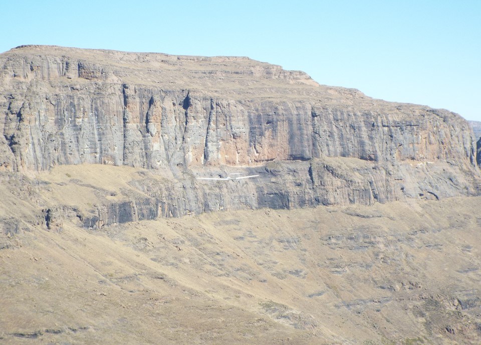 Thaba Putsoa - Drakensberg Hikes - explore the Drakensberg